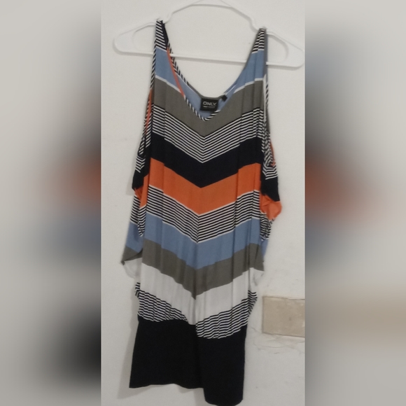 Only | Tops | Only True Collection Streetwear Medium Earth Tone Collers ...